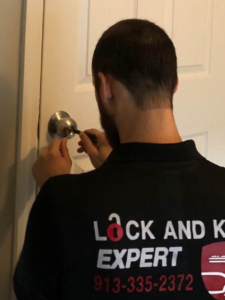 Residential Locksmith Service in Lenexa, KS- Immediate Response